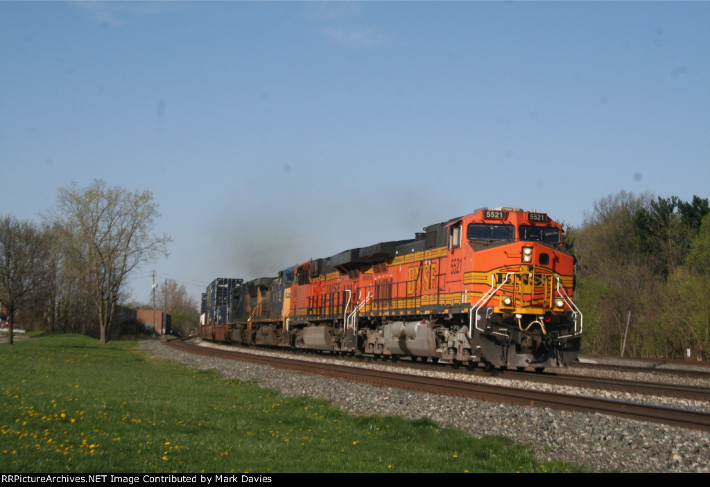 BNSF 5521